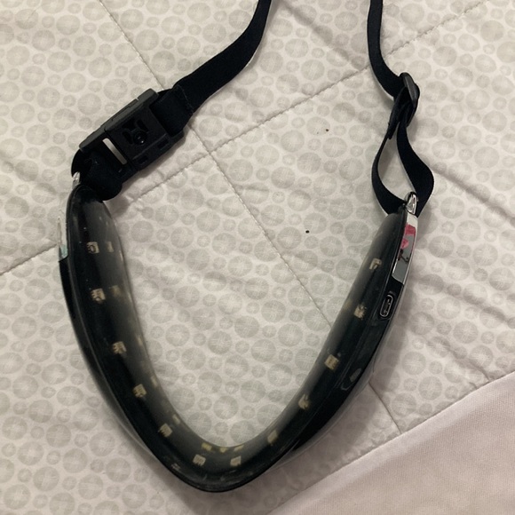 unicskin | Skincare | Unicskin Led Neck And Chin Mask | Poshmark